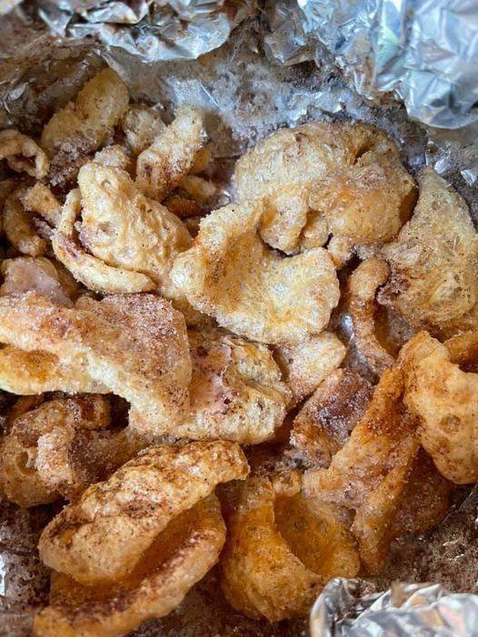 Keto cinnamon crisps