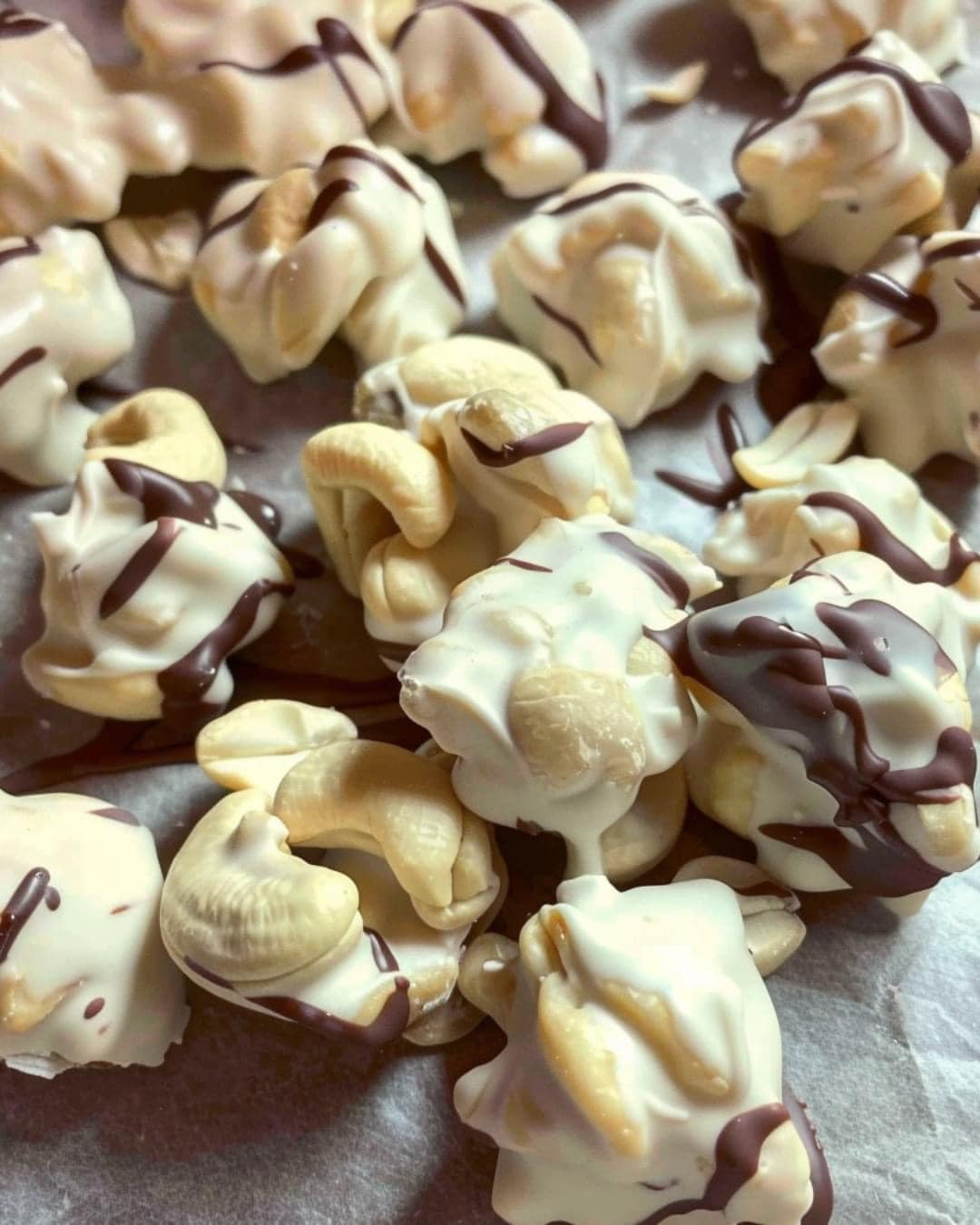 Amish Zebra Cashew Clusters – Weight Watchers Friendly